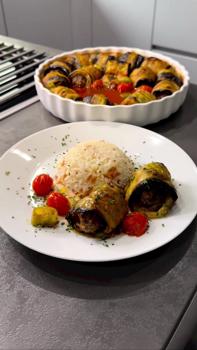 Köfteli Patlıcan Sarma Tarifi – mutfaktaki.com