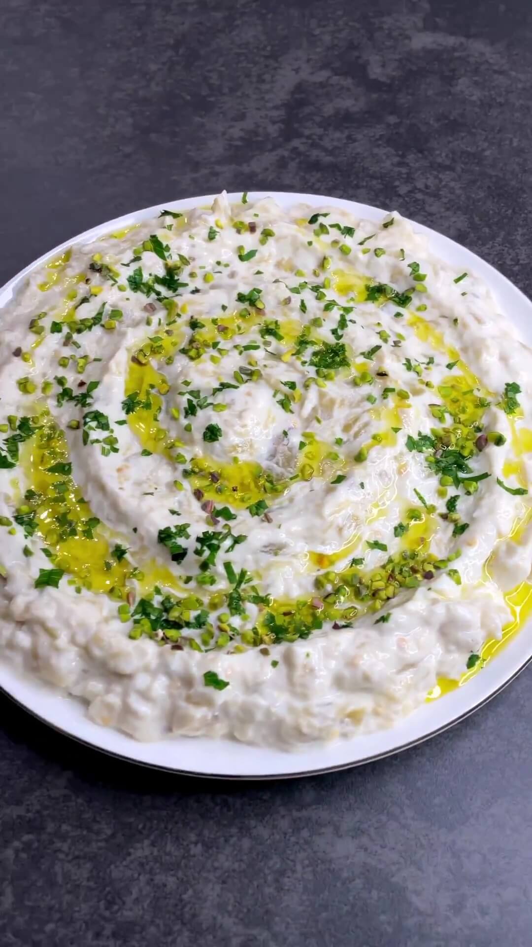 Mütebbel Tahinli Yoğurtlu Köz Patlican Mezesi – mutfaktaki.com