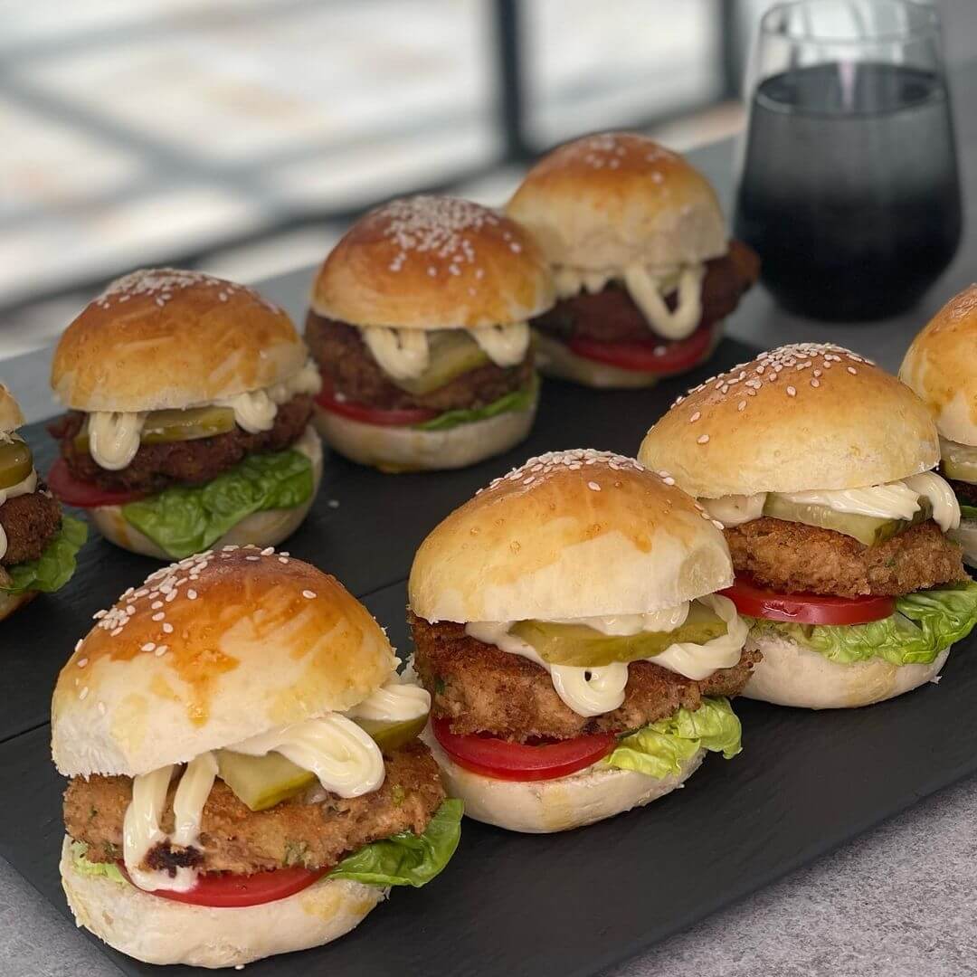 2023 Balık Sezonu Açılmış Nefis Ton Balıklı Burger Yapalım – mutfaktaki.com